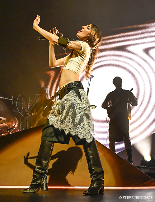 Caroline Polachek Tour 2023 | FOH | Front of House Magazine