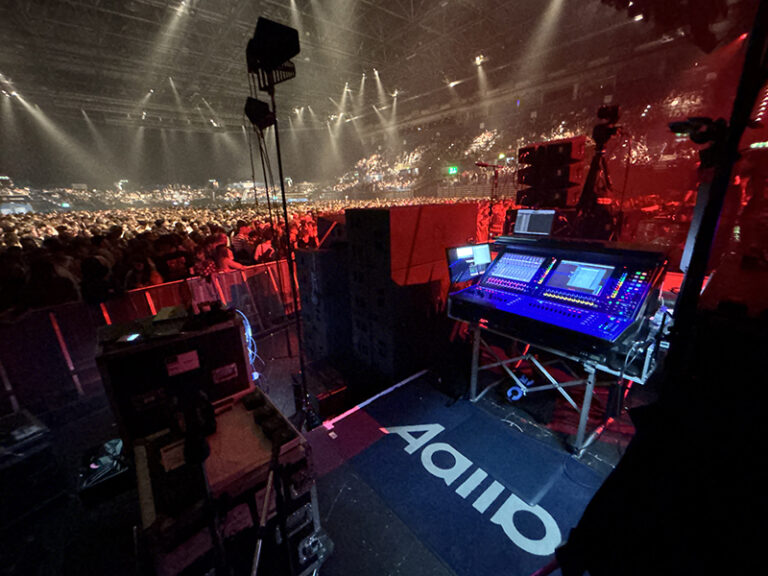 The Kooks Tour with DiGiCo Quantum 338 Consoles | FOH | Front of House ...