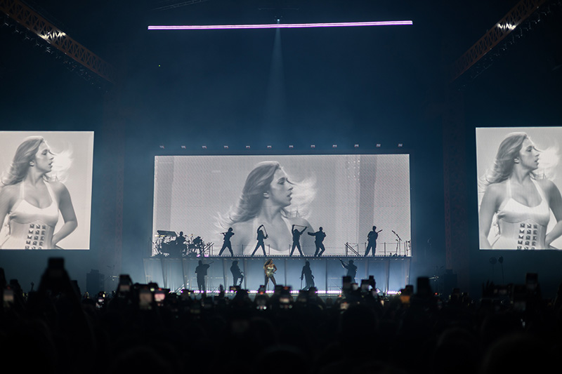 Tate McRae Tours World with d&b SL-Series | FOH | Front of House Magazine