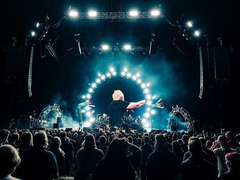 The Offspring's Analog FOH Mix Heard via Brit Row-supplied L-Acoustics ...