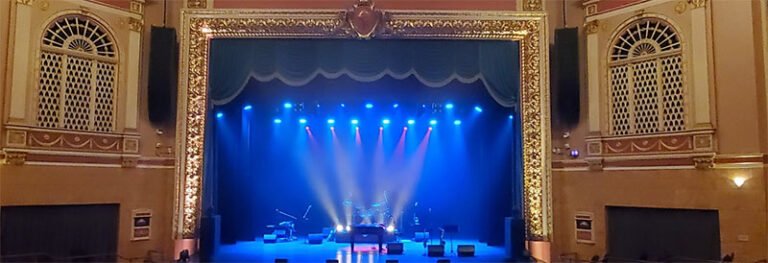 The Stadium Theatre Merges History and Modernity Onstage with Help from ...