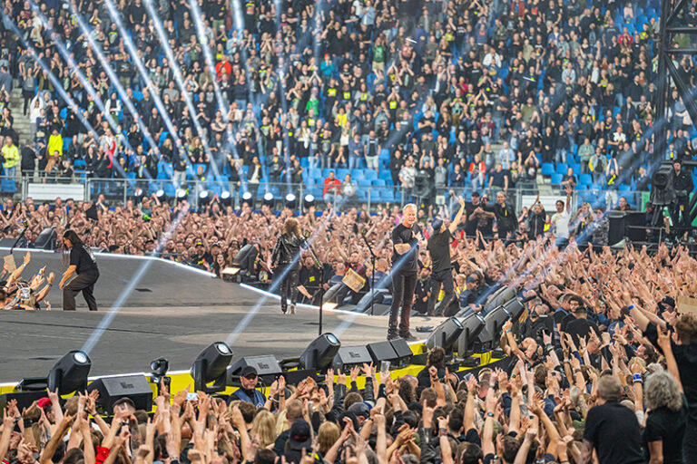 Metallica’s ‘M72’ World Tour Includes Massive Meyer Sound Panther Line ...